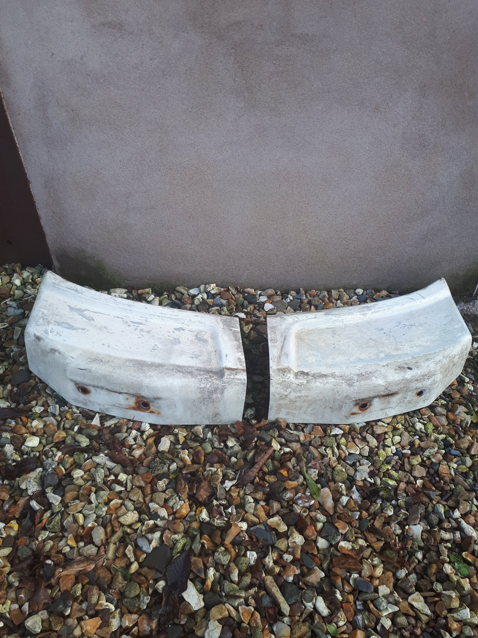 Volkswagen T2 Westfalia Bumper & Front Wheel Cover - South West VWs